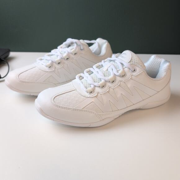Chasse | Shoes | Chasse Apex White Cheerleading Shoes Size 7 Like New ...